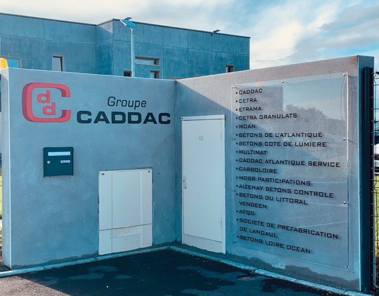 Le Groupe CADDAC arbore ses couleurs sur ses nouveaux locaux - Groupe ...